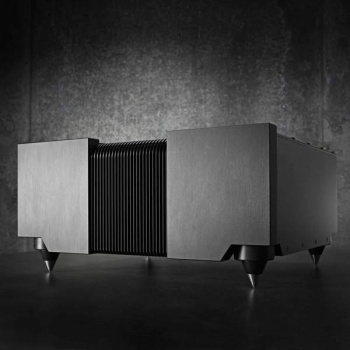 Gryphon Commander Preamplifier - Analogue Seduction